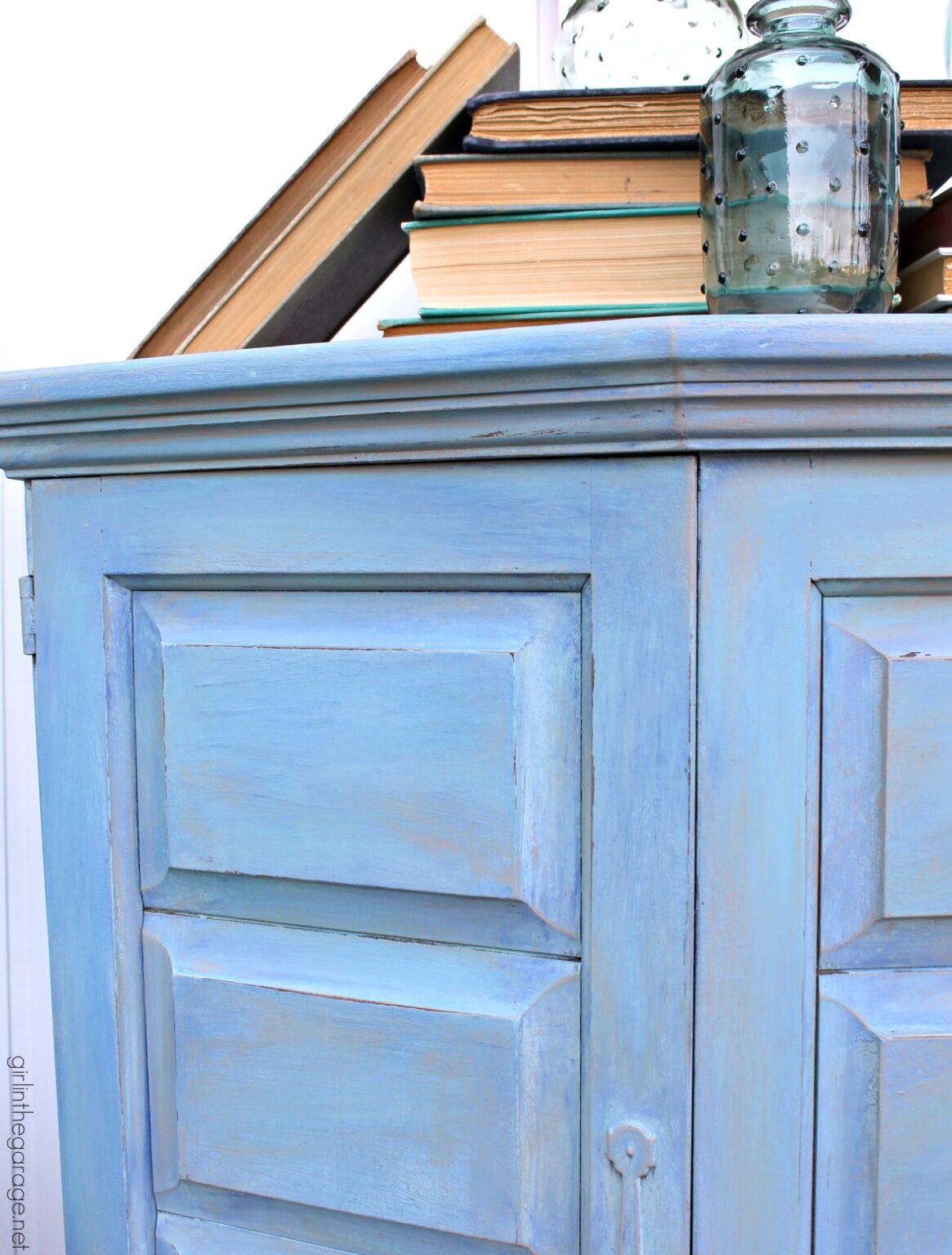 How to Blend Paint Colors for a Brilliant Finish - Girl in the Garage®
