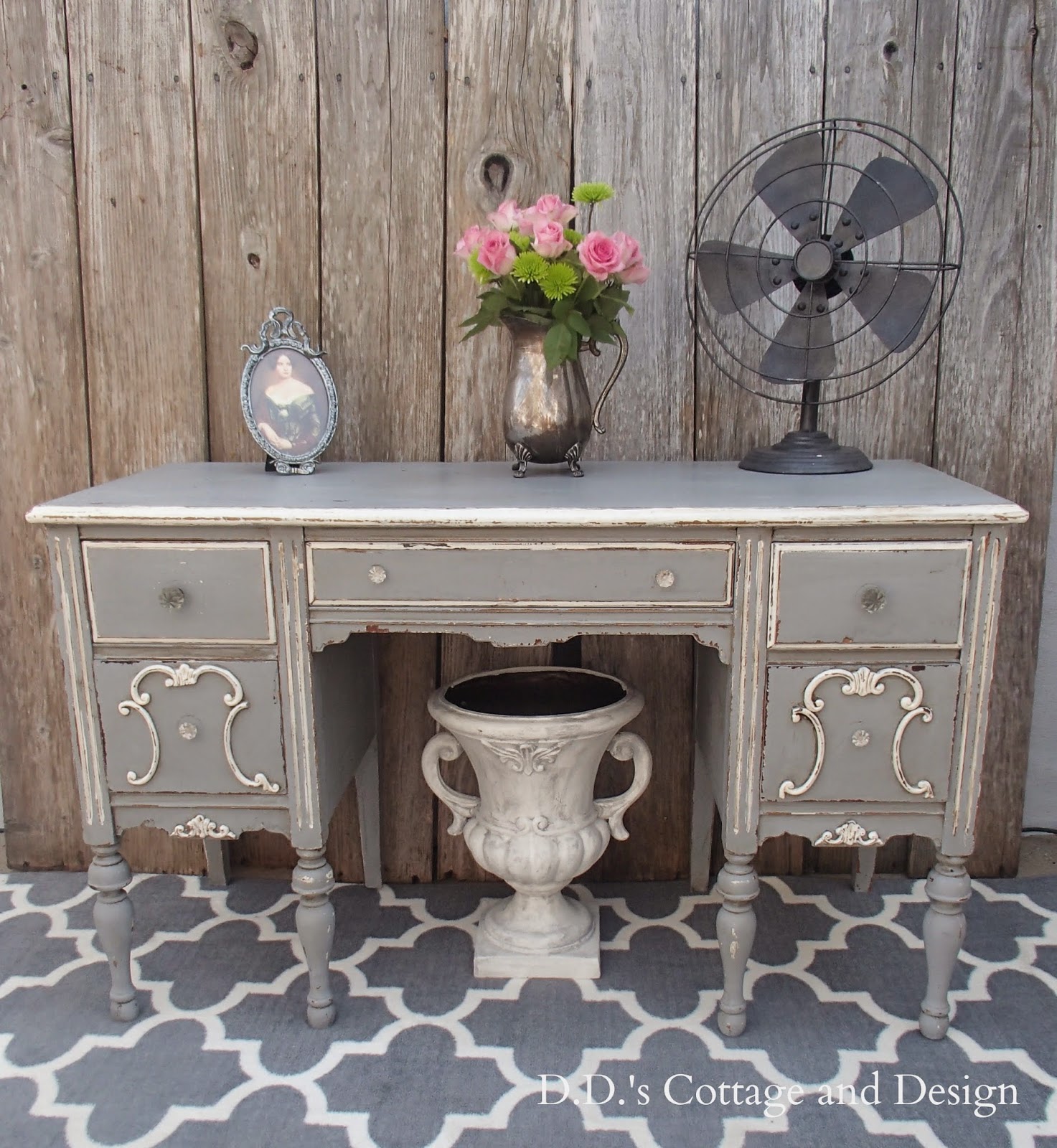 25 Best DIY Painted Desk Ideas - Girl in the Garage®