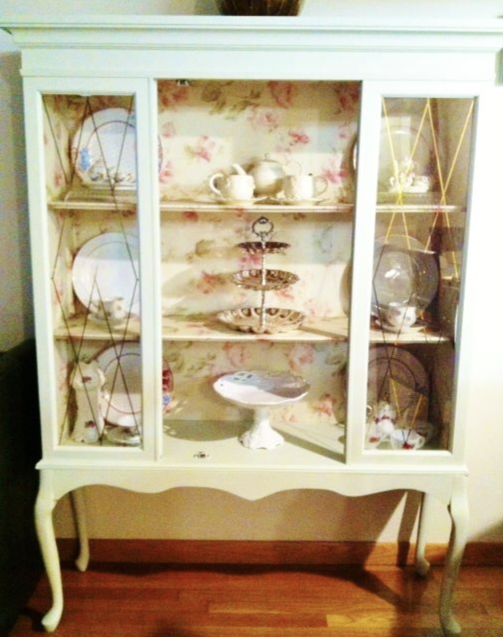 Best DIY Ideas to Repurpose an Old Hutch Top - Girl in the Garage®